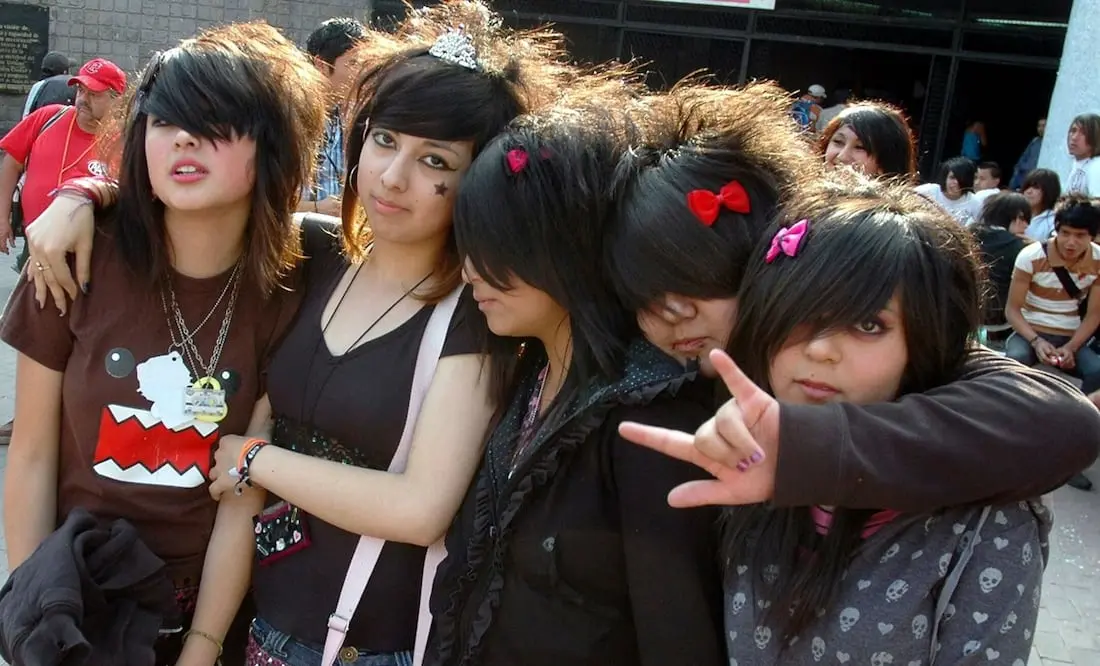 El origen y la evolución del emo: de la escena punk de Washington D.C ...